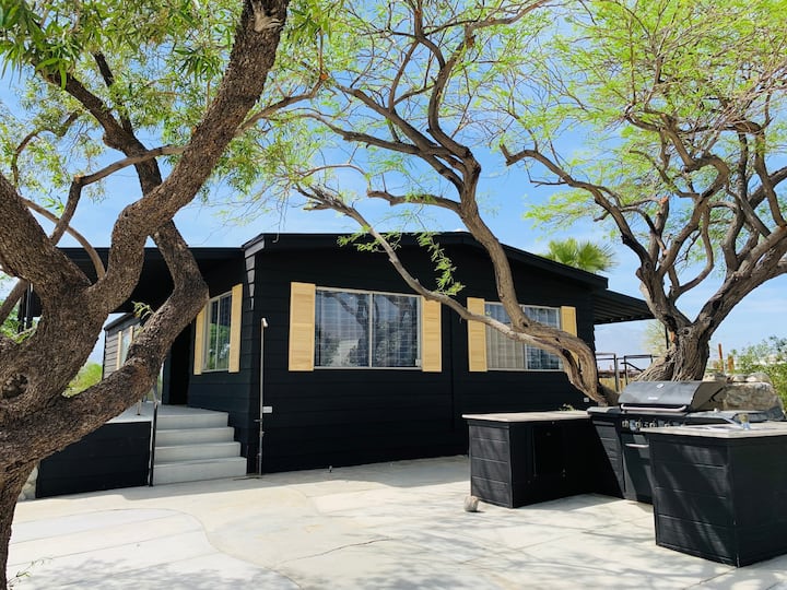 Desert Ranch Home 2 Bed/2bath Stunning +Bbq - Desert Hot Springs, CA