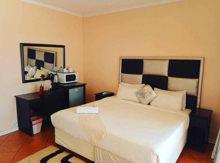 Executive Deluxe King Room - Mtunzini