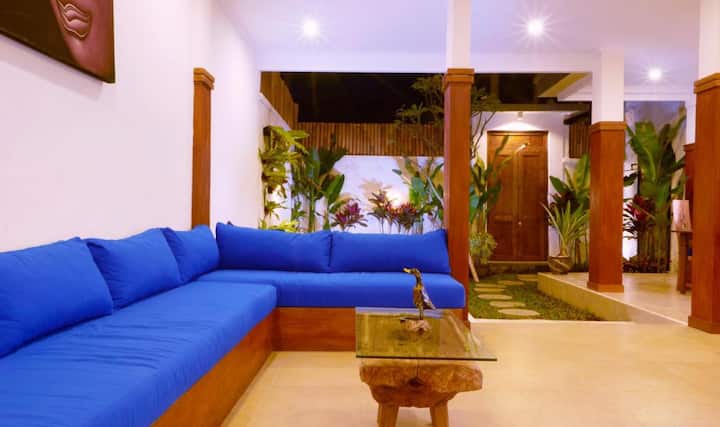 T&j 1 : Gorgeous 1br Pool Villa, Walk To Beach! - Legian