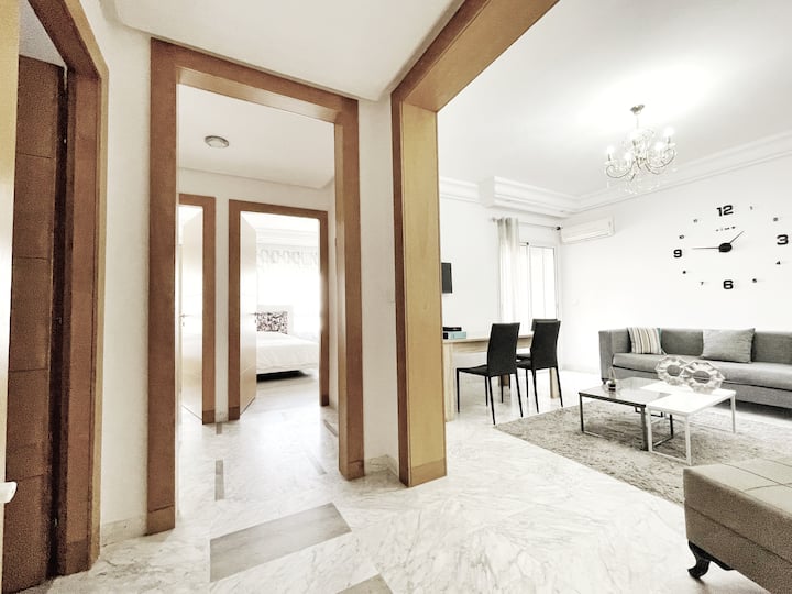 Luxury & Charming 2 Bedrooms Apartment In Lac 2 - Tunisia
