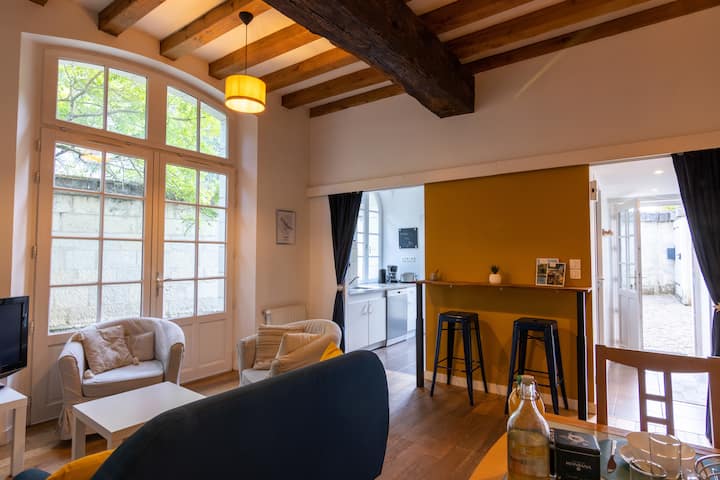 Maison Au Pied Du Château-cour-proche Centre Ville - Saumur