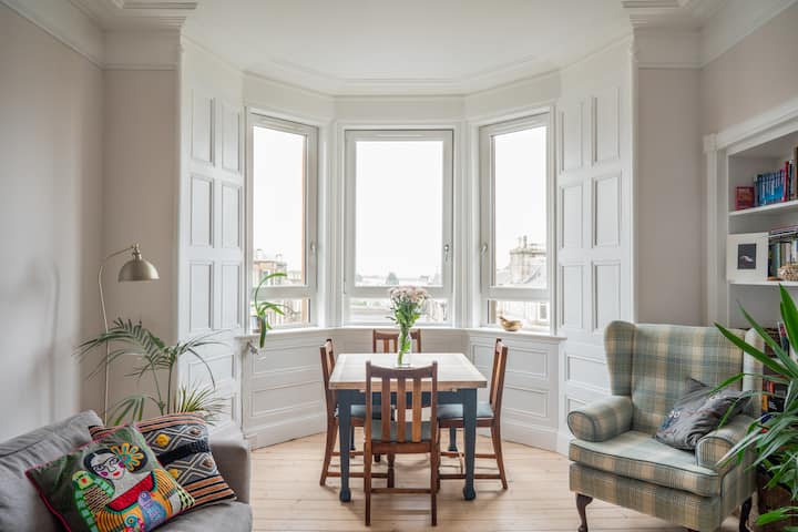 Lovely 1-bed Flat At Doorstep Of Holyrood - Edinburgh
