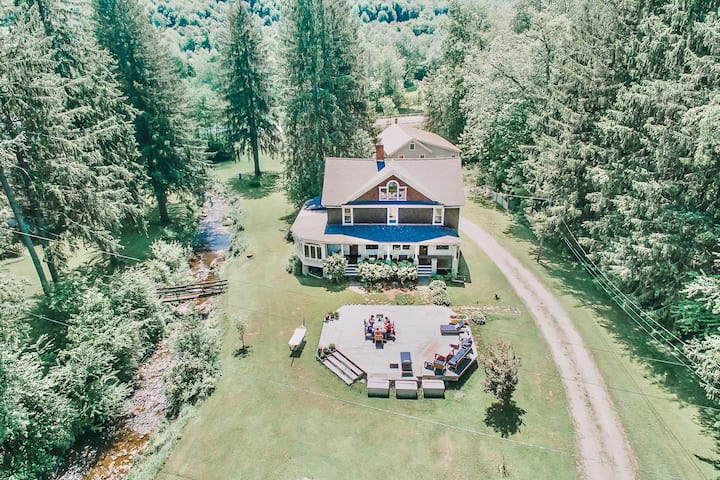 Riverfront History Farmhouse In Oneonta Ny - Oneonta, NY