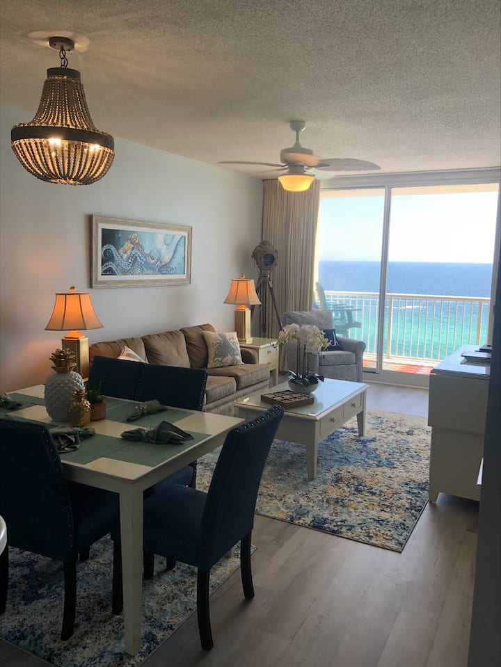 Stunning Ocean Front 2 Bedroom Beauty - Panama City Beach, FL