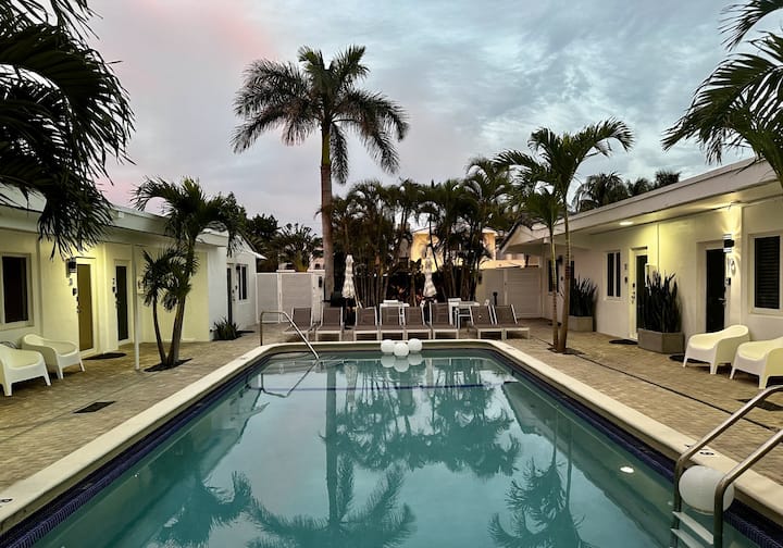 Unit 2b 3 Bedroom/3 Bath Penthouse - Sleeps 10 - Fort Lauderdale, FL