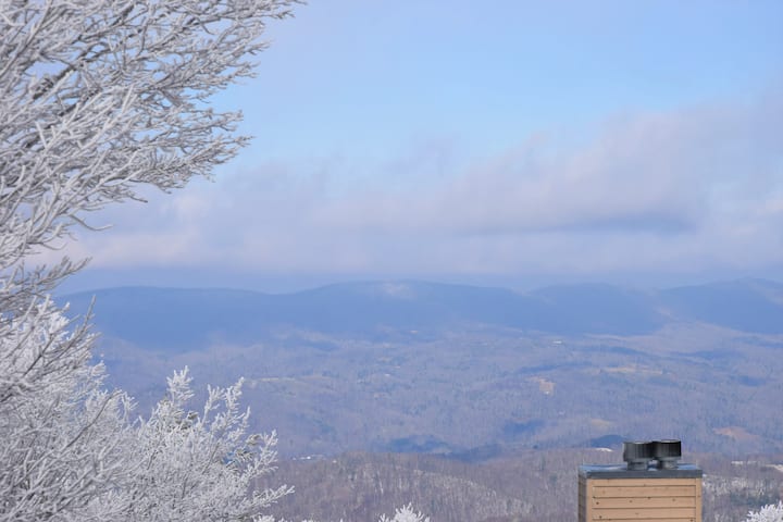1 Mile To Ski Beech. Cozy 2 Br Townhouse With View - Beech Mountain, NC