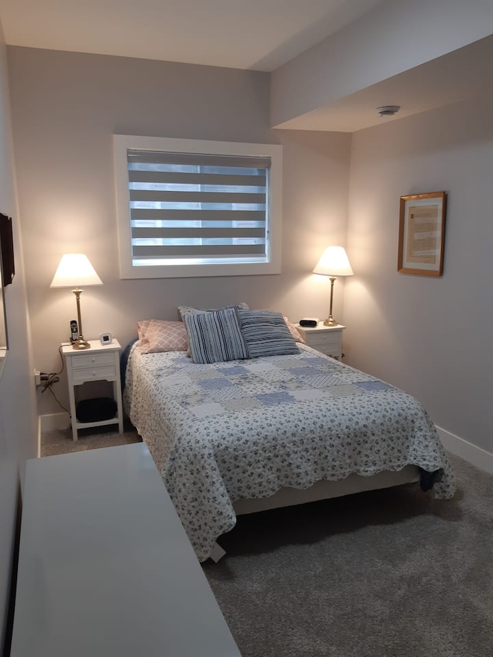 Modern 1 Bedroom Suite In Newer House. - Abbotsford