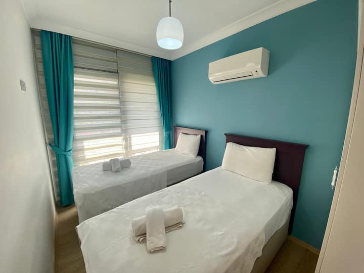 2 Tek Yatakli 1+1 Mutfakli Oda - Fethiye