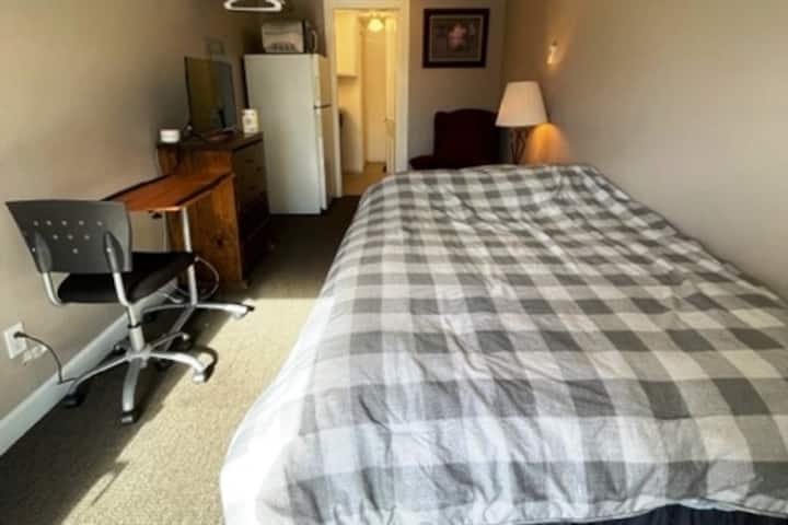 Cozy Studio Unit Close To Capitol Building - Jefferson City