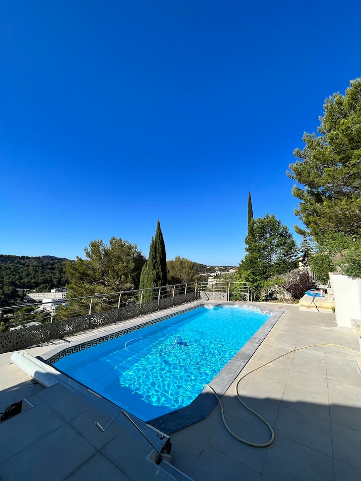 Maison, Piscine Privée,5mn Des Calanques De Cassis - Cassis