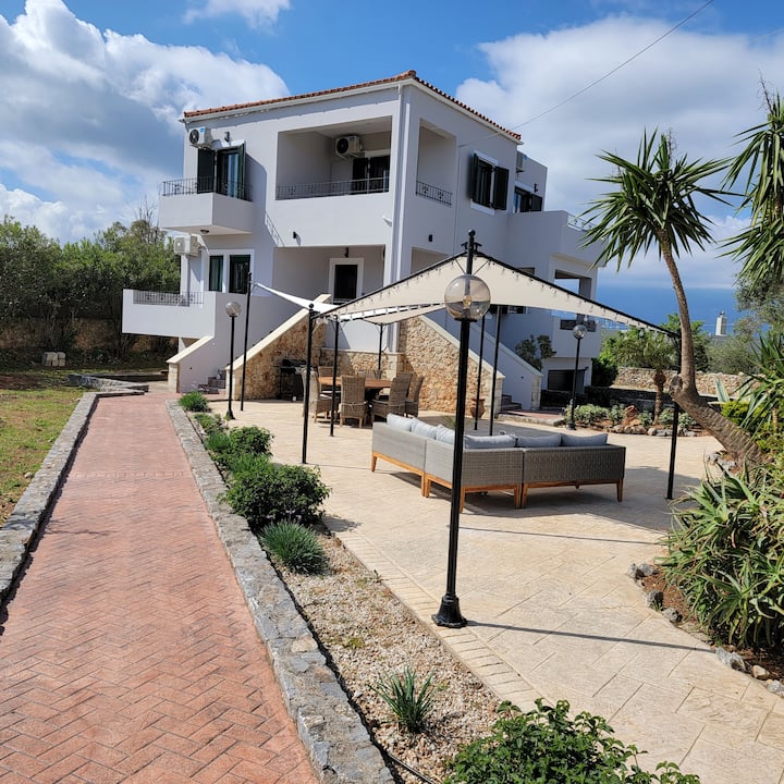 Villa - Chania, Crète. Près Du Plage,  Montagne - クレタ島
