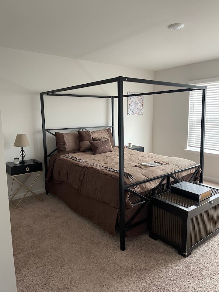 1 Bedroom In Shared Living Space - Elgin, SC