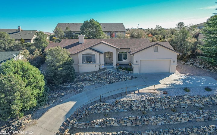 Renovated Dog Friendly With Views And Nearby Park! - Prescott, AZ