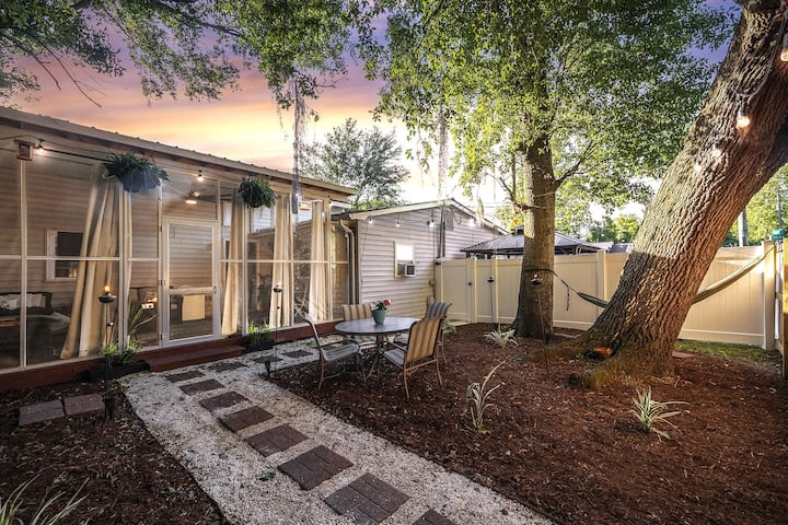 The Birdhouse:pet Friendly 2 Bed W/ Yard & Hottub - Charleston, SC