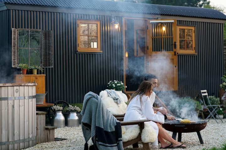Georgeous Romantic Luxury Hut With Private Hot Tub - Kent