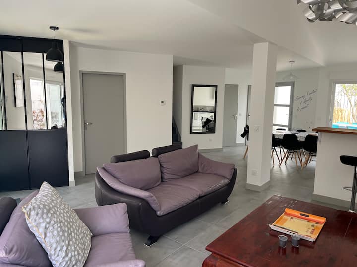 Maison Avec Grande Pièce De Vie, Jardin & Terrasse - Nieul-sur-Mer