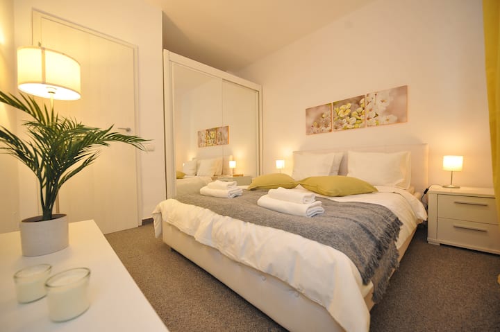 Excellent Price, Family Friendly And Free Parking! - Rumanía