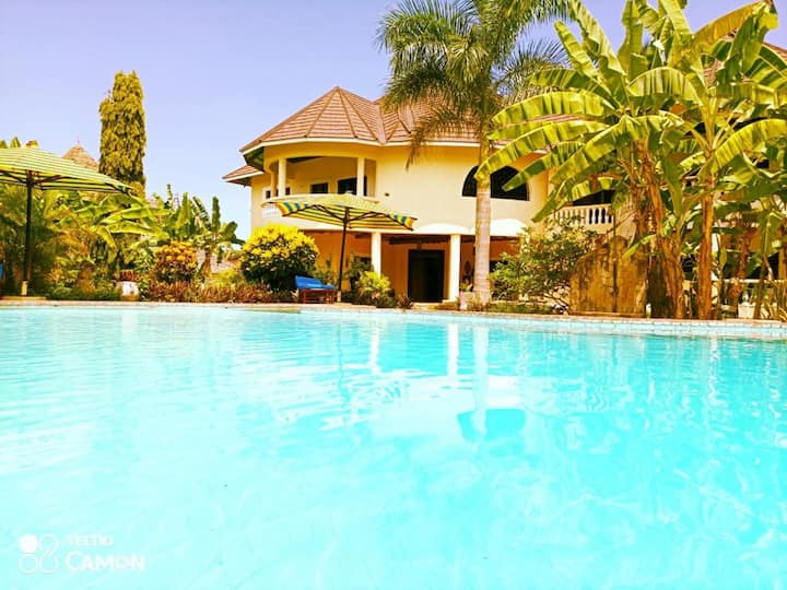Kanma 8bedrooms Beach Villa - Diani Beach