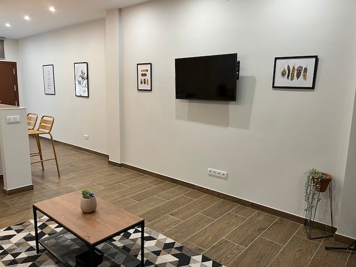 Acogedor Apartamento En La Buhaira - セビーリャ