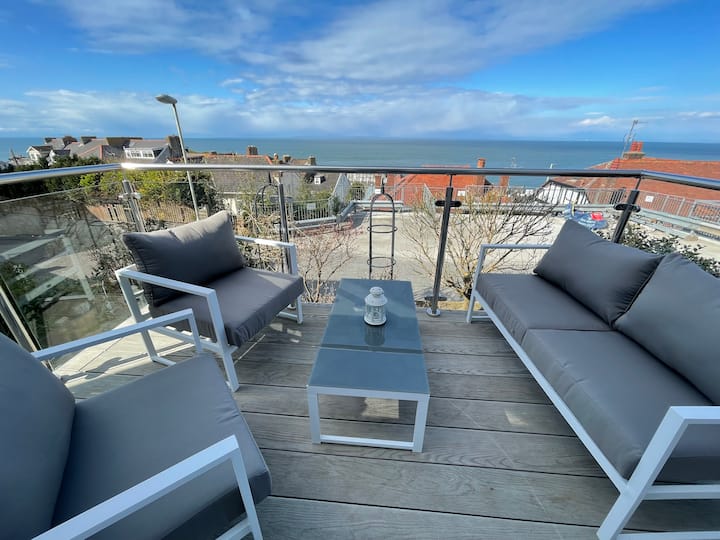 Sea View, Central Location, Parking - Mortehoe