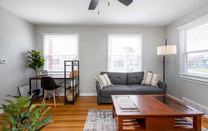 Trackside Fun 1 Block To Track - Eagle Creek, IN