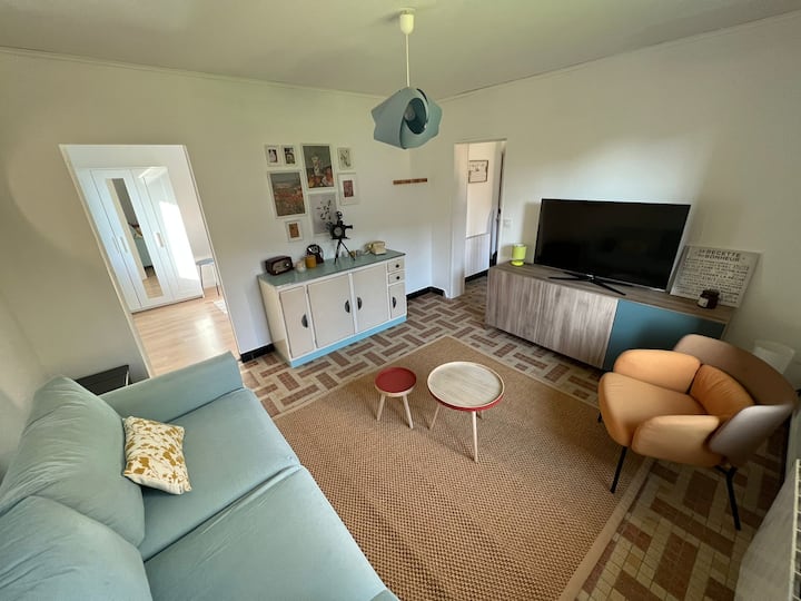 Guest House Cosy Avec Extérieur, Emplacement Idéal - Blanquefort