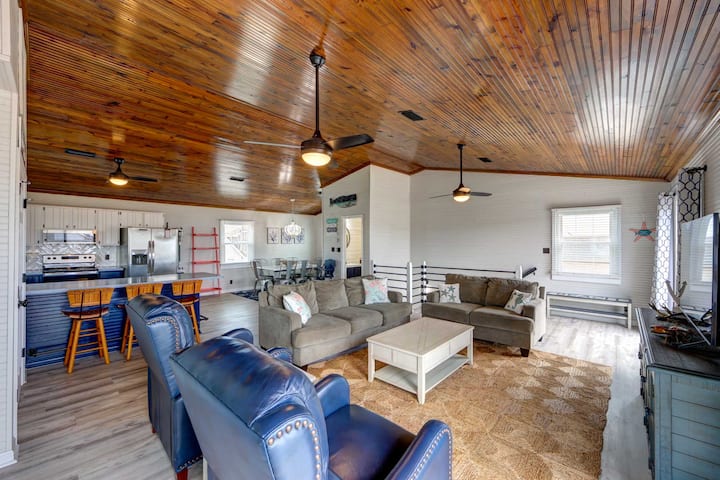Hi-c Cottage Just Steps From Beach - Nags Head, NC