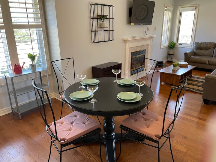 Spacious 4 Bedroom House Close Masonville Uh Uwo - London