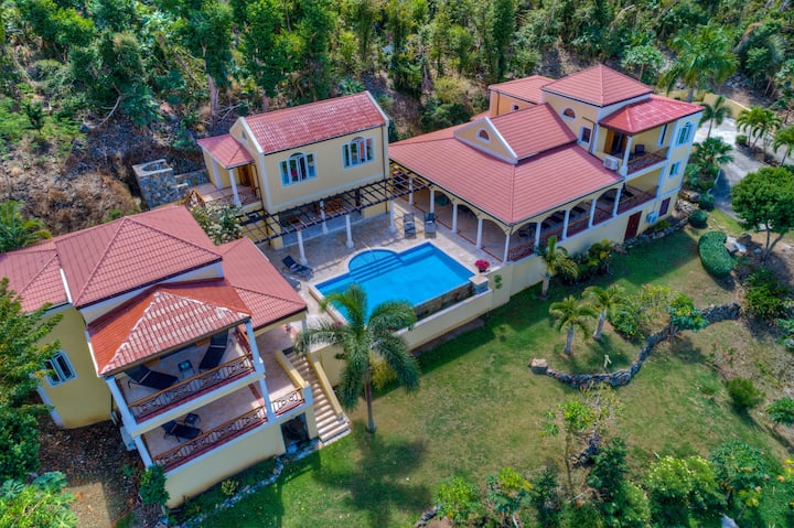 Villa Ariana Bvi, 12 Guests, Pool, Smugglers Cove - U.S. Virgin Islands