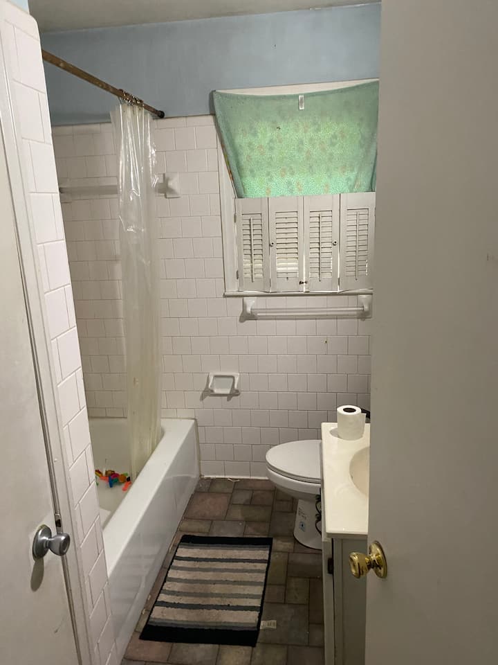 Cheerful 1-bedroom In Martinsville - Ridgeway, VA