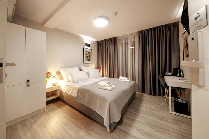 Apartament 2-osobowy | Willa Okęcie 1936 - ワルシャワ