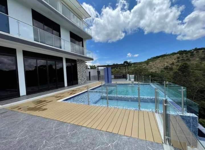 ¡¡Espectacular Mansión De Campo!! - Girón