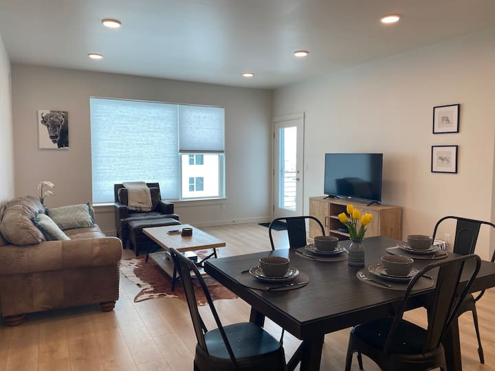 Beautiful New 3 Bedroom Condo In Paradise Valley! - Livingston, MT