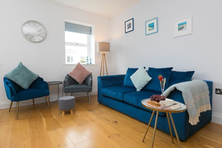 First Floor, Sea View, Ev Charger, Bright, Airy - Hayle