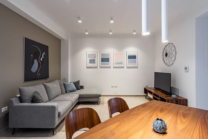 Skanderbeg Deluxe B⚡️ Enjoy Albania Apartments - Tirana
