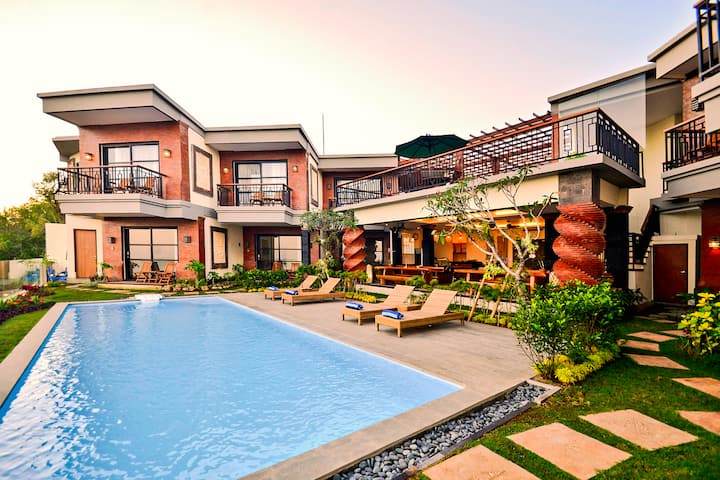 10 Bedrooms Ocean View Villa Uluwatu - Uluwatu