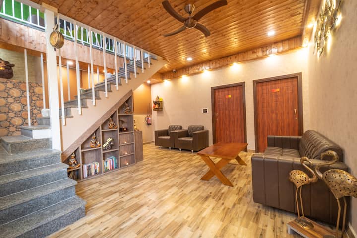 3 Chic Bedrooms Floor In Aranya Villa - Mussoorie