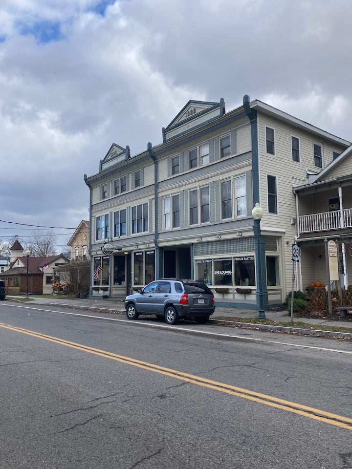 2 Bedroom/2floor Condo Main Street Windham - Windham, NY