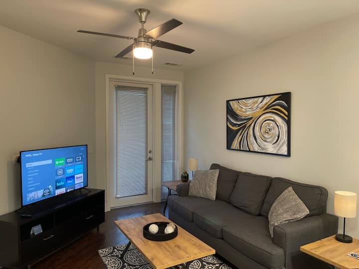 Wonderful 1 Bed Near Downtown Norfolk With W/d! - Norfolk, VA