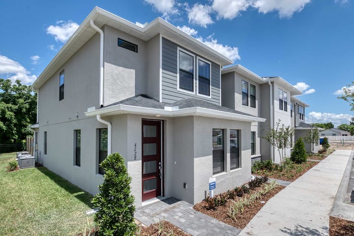 New Luxury Home W/ Pool Near Disney - Kissimmee