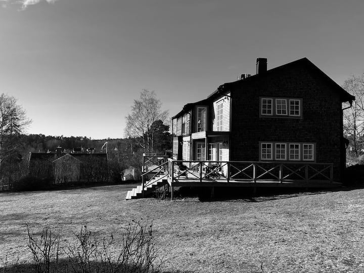 Nyrenoverad Skärgårdsidyll Nära Vattnet - Vaxholm