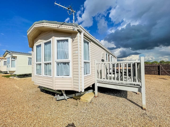6 Berth Caravan Nearby Hunstanton Beach Front In Norfolk Ref 13019l - Hunstanton