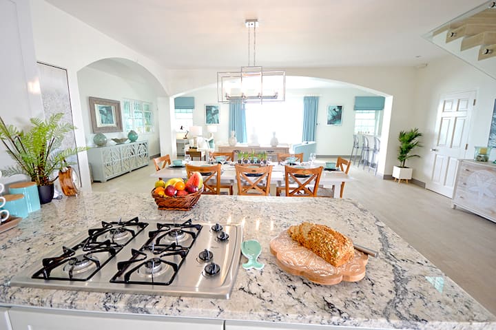 Villa Sunkissed On The Beach - Bridgetown, Barbados