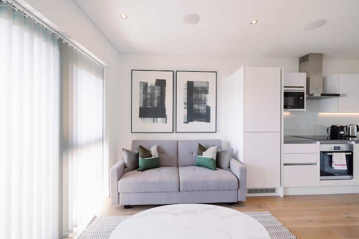 Stylish 2br Near Shoreditch + Liverpool St W/patio - Staffordshire University London - Digital Institute