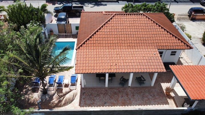 Cozy House With Pool At Boegoeroei Area - Aruba