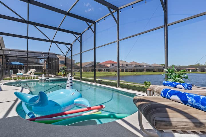 925 Disney Lakefront 5br Villa: Private Pool & Spa - Kissimmee, FL