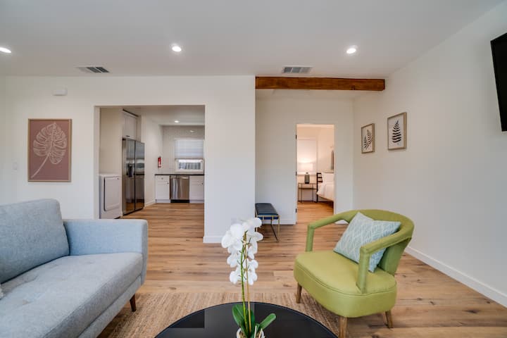 Just Remodeled! Stylish, Brand-new, Altadena House - Pasadena, CA