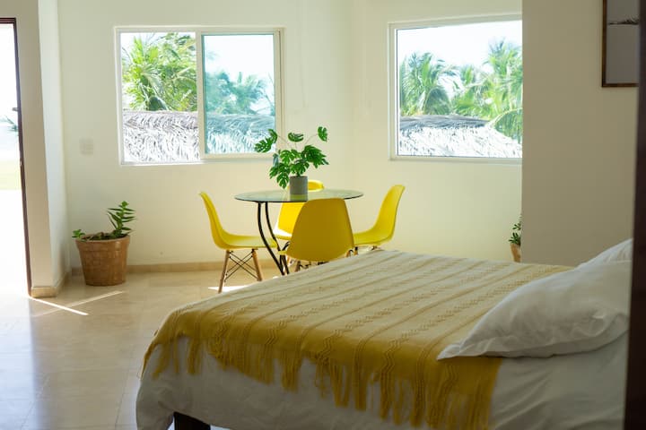 Hermoso Condominio Frente Al Mar - Mazatlán