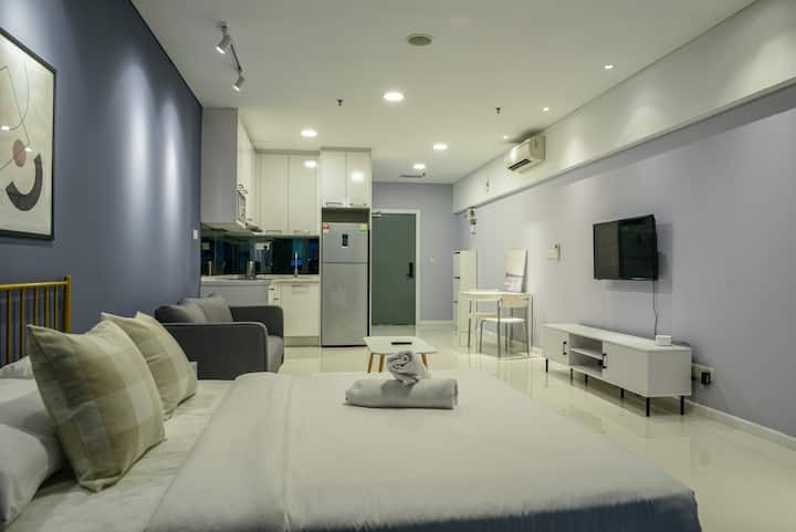 Chic Studio @ 3 Mins To Klcc | Netflix & Wifi - Kuala Lumpur