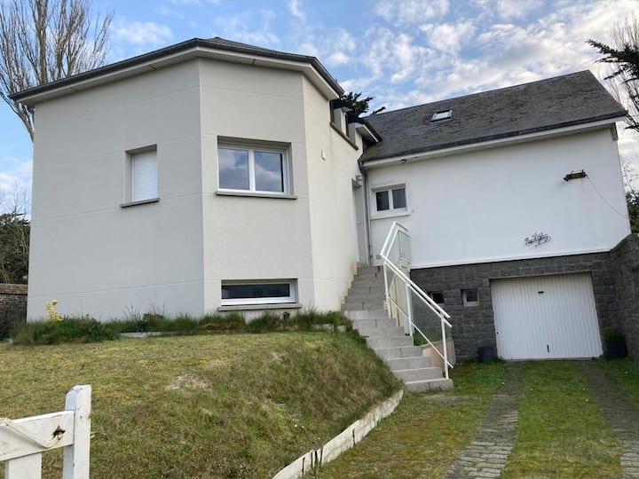 Grande Et Agréable Maison Rénovée  100 M De La Mer - Manche